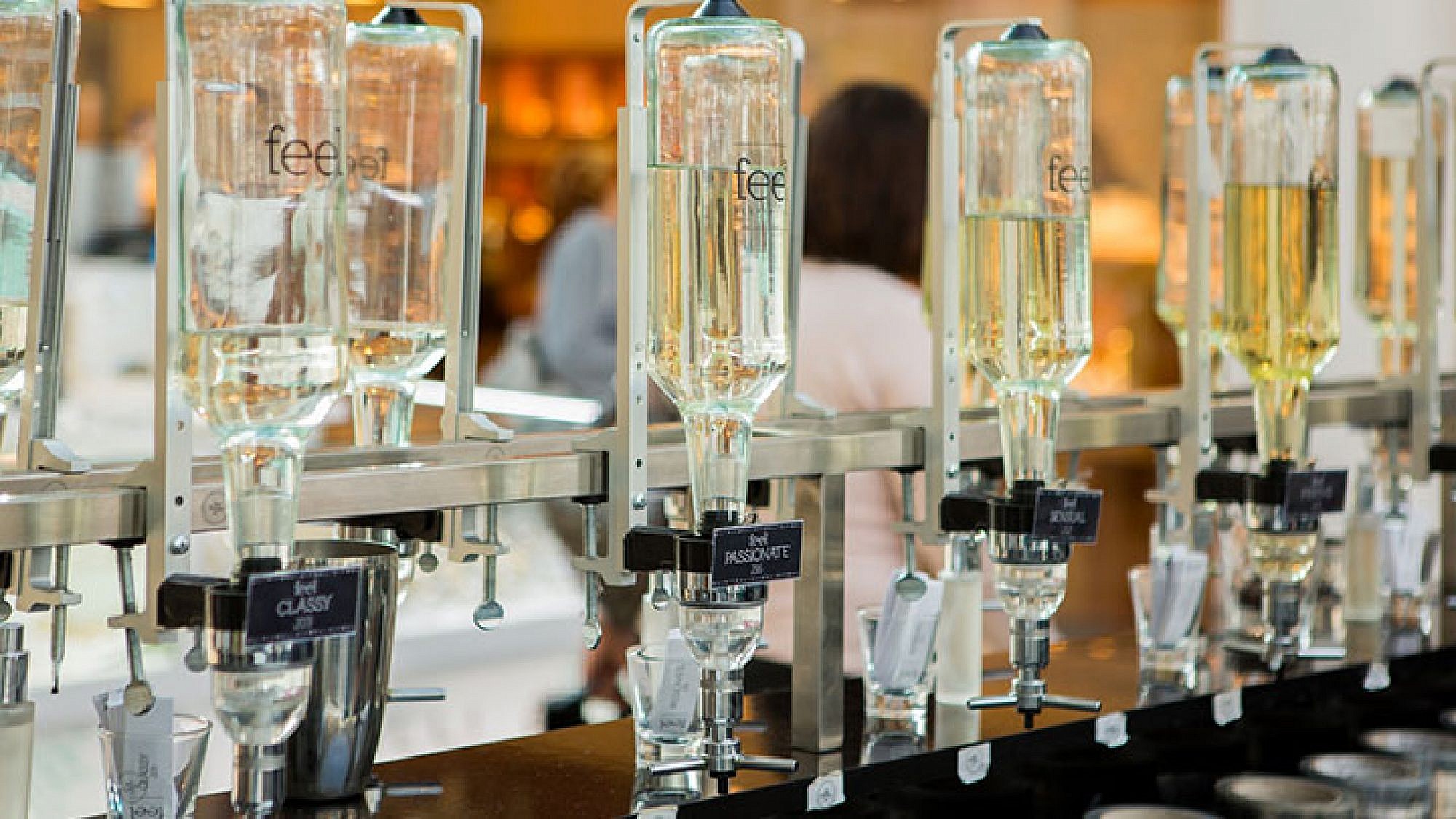 יום האישה ב FEEL PERFUME BAR | מגזין את